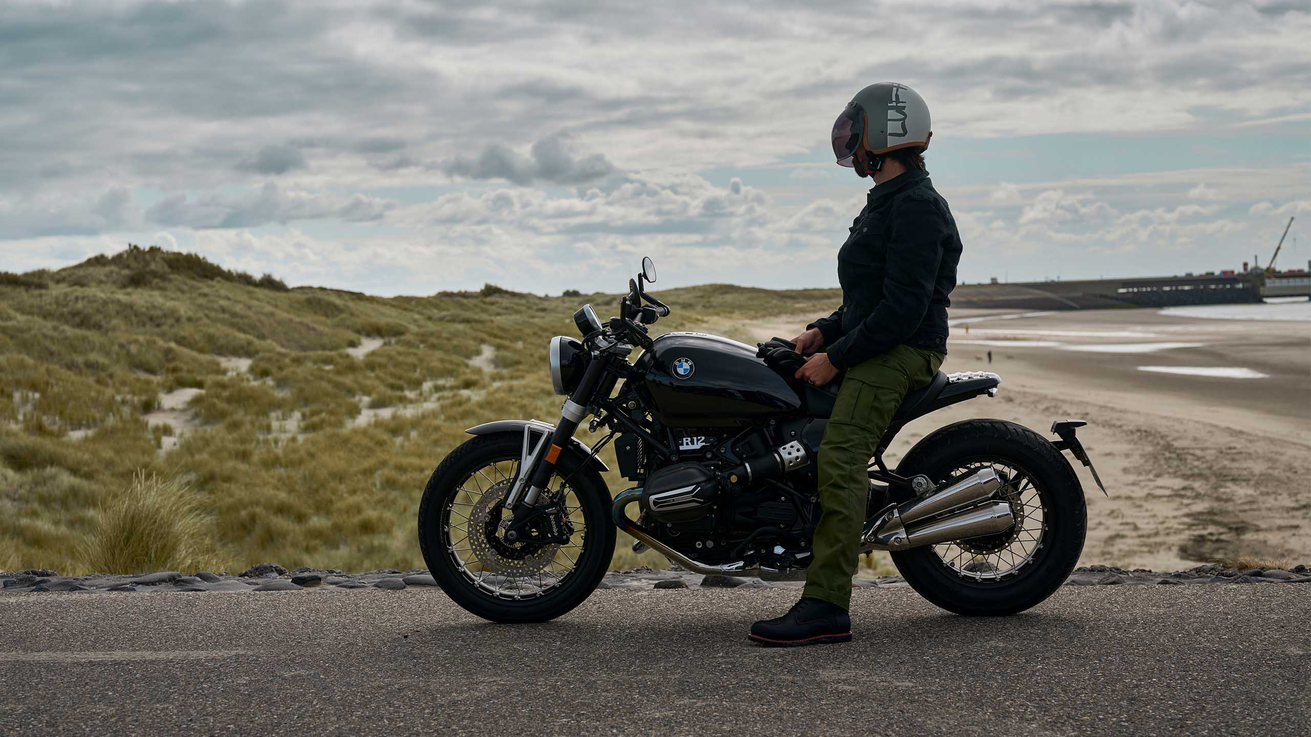 R 12とは | BMW Motorrad